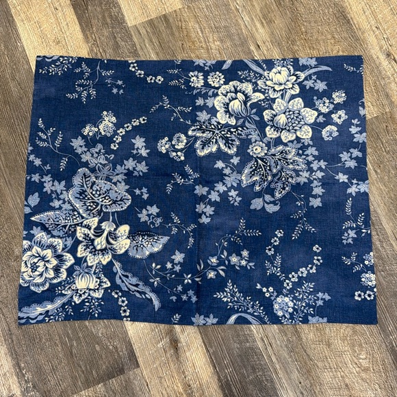 Pottery Barn | Bedding | Pottery Barn Blue Cream Floral Linen Cotton ...